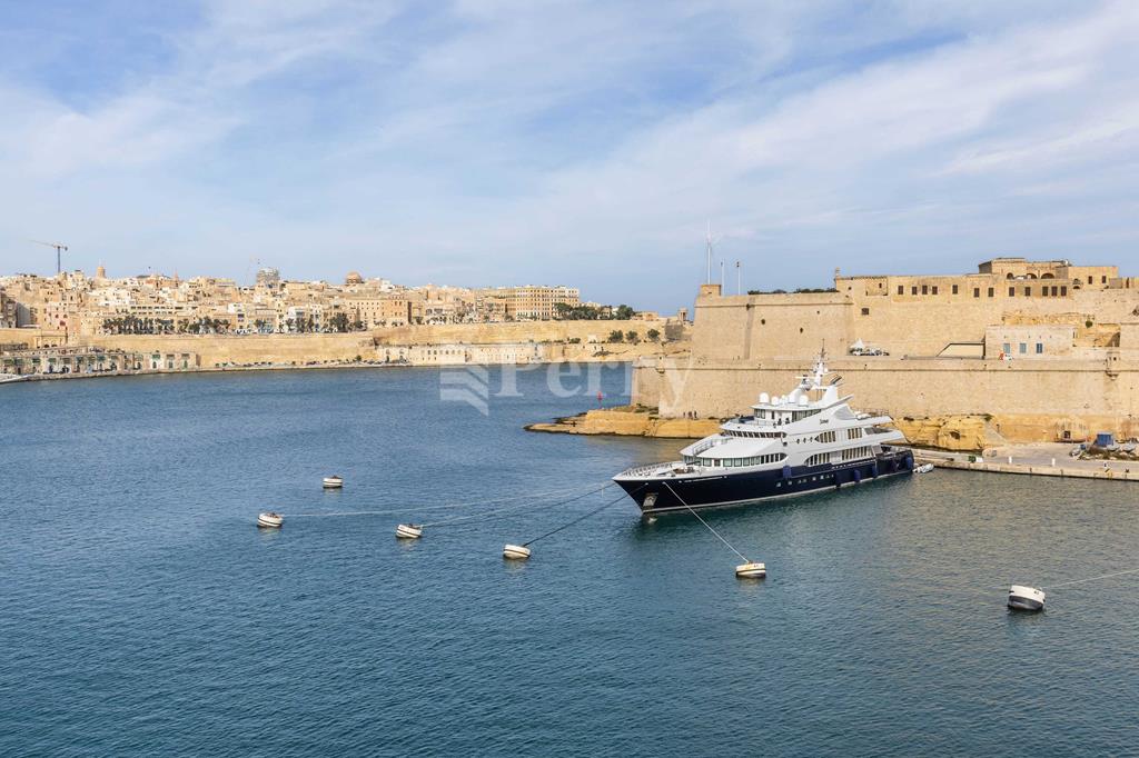 Senglea (Isla) Furnished Apartment (FA700252) (PERRY)