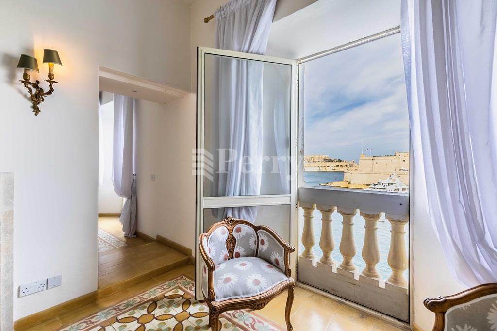 Senglea (Isla) Furnished Apartment (FA700252) (PERRY)