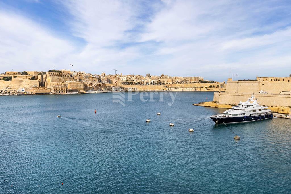 Senglea (Isla) Furnished Apartment (FA700252) (PERRY)